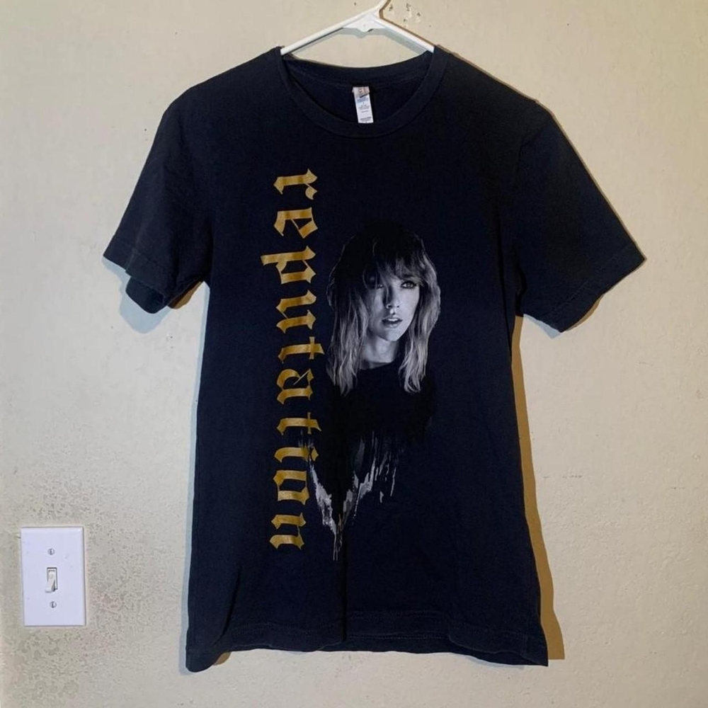 2018 Taylor Swift Reputation Stadium World Tour Tee S… - Gem